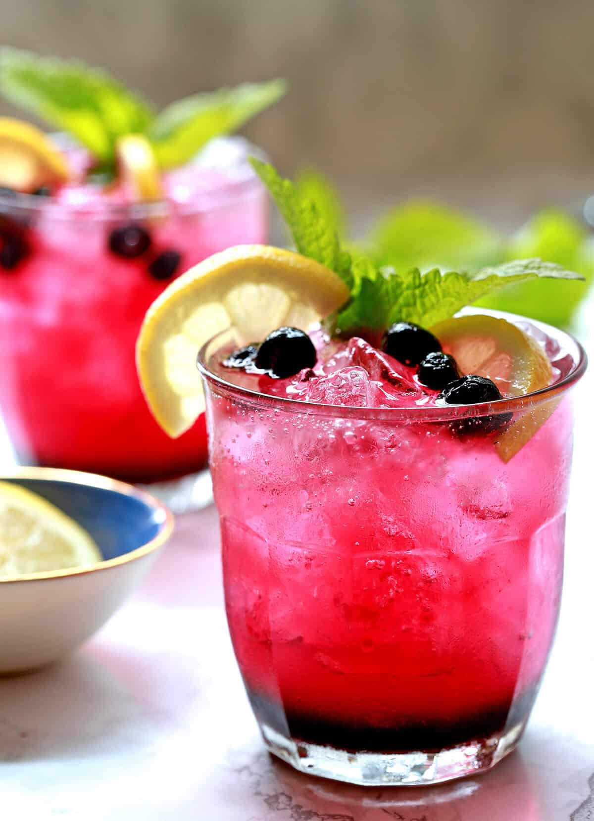 Blueberry Lemonade Vodka Cocktail - Creative Culinary