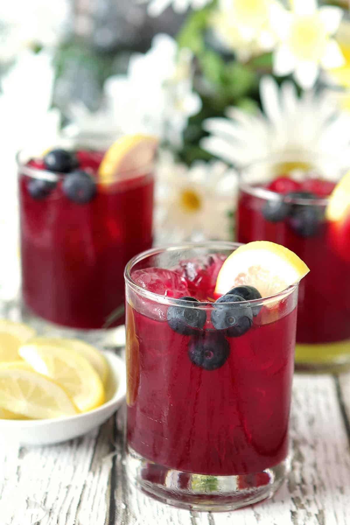 Blueberry Lemonade Wine Spritzer - Creative Culinary