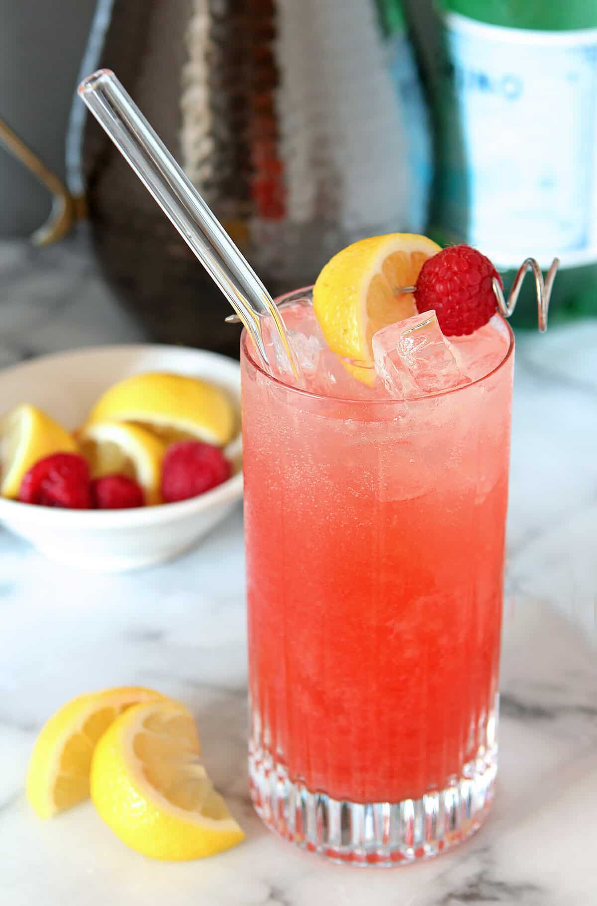 Raspberry Bourbon Lemonade - Creative Culinary